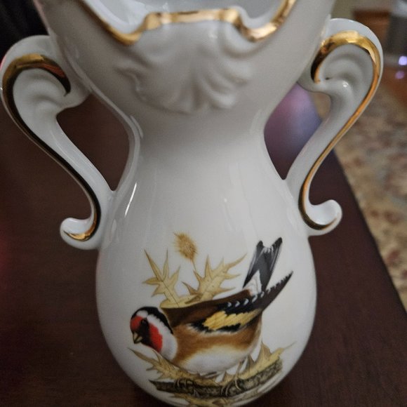 Enesco | Accents | Very Beautiful Vintage Handled Vase With Bird ...